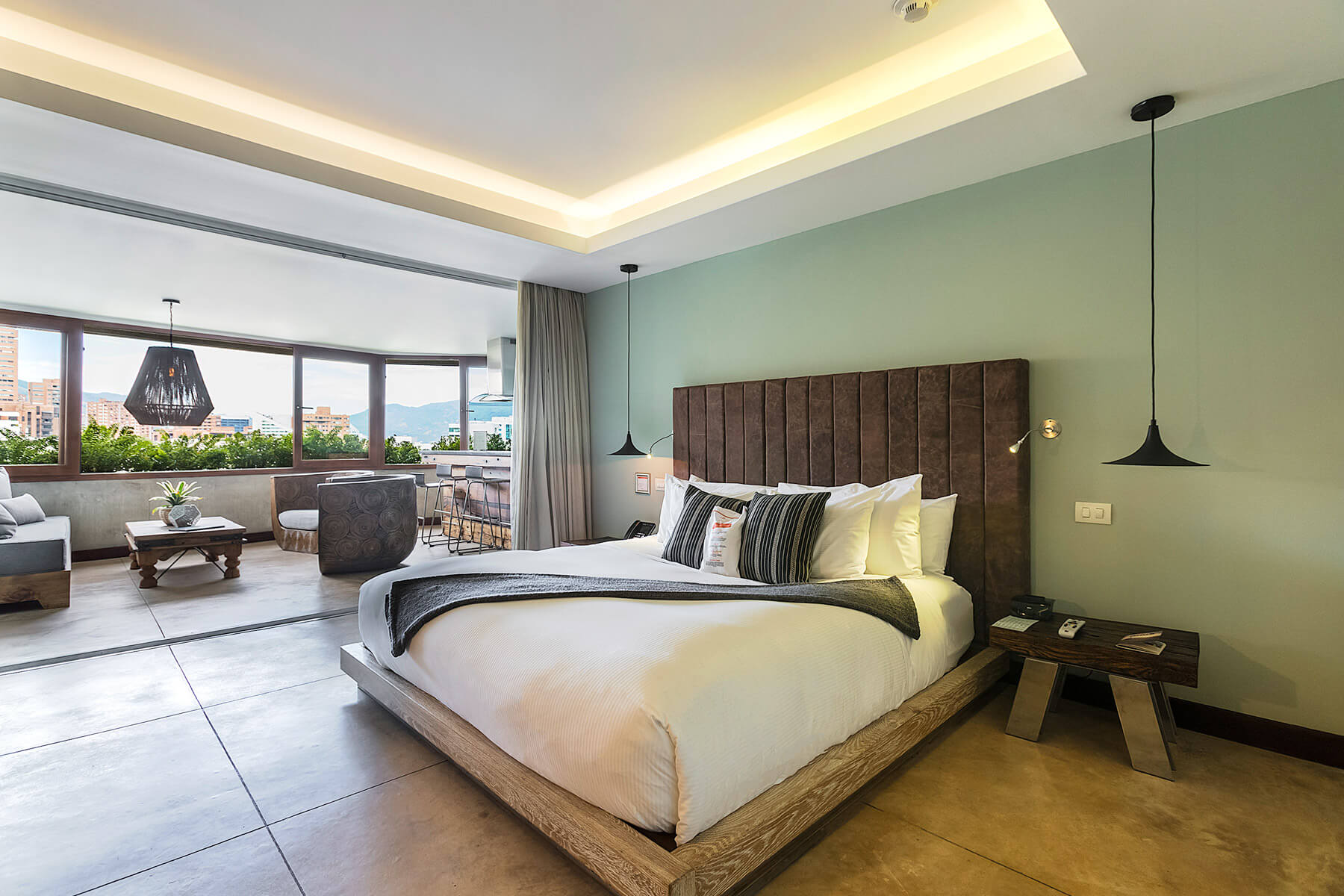 SPICE BEDROOMS – THE CHARLEE HOTEL